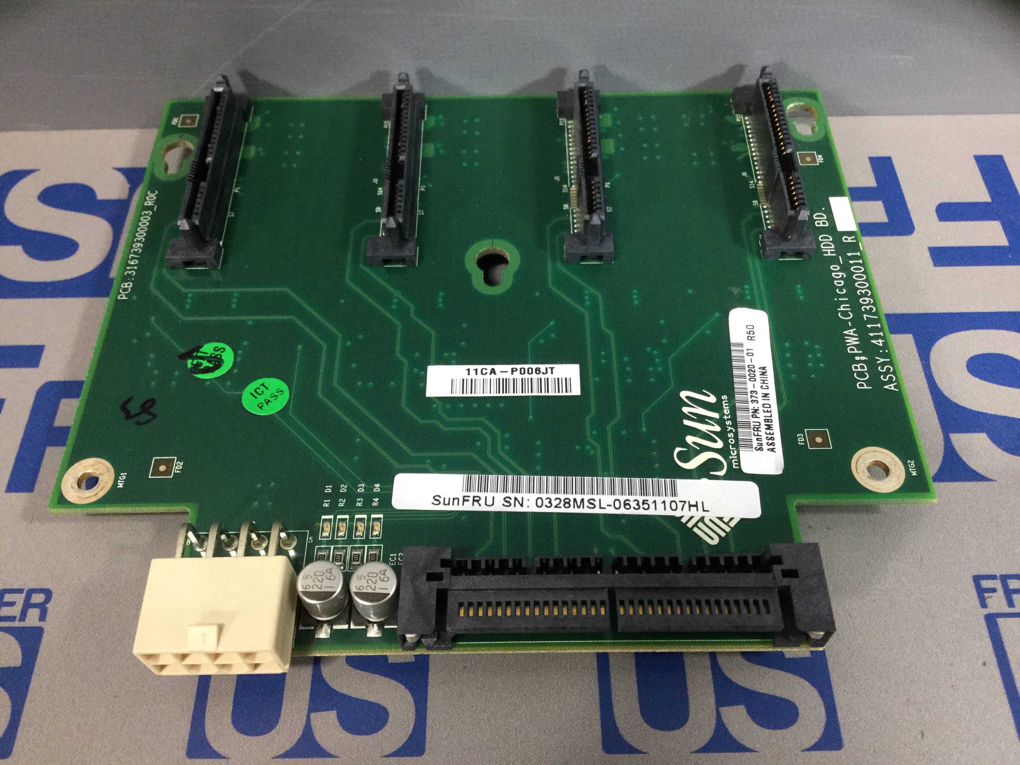 Powering proprietary HDD SAS/SATA back-plate for Sleeper PC build : r ...