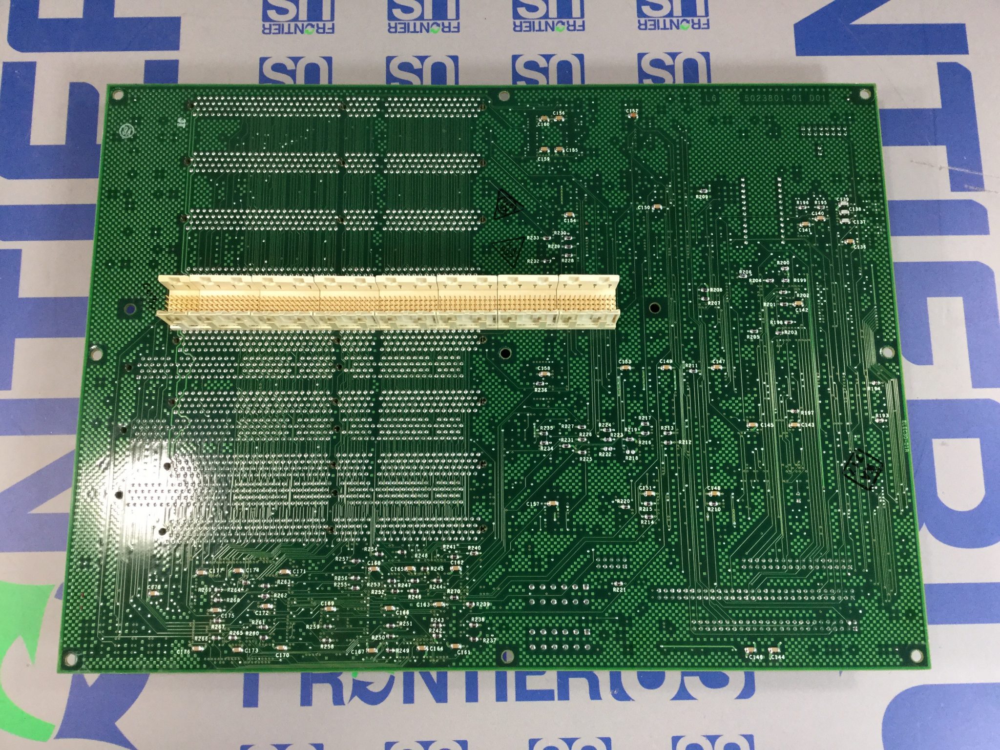 DEC B3050-AA backplane fast 4100 - Frontier