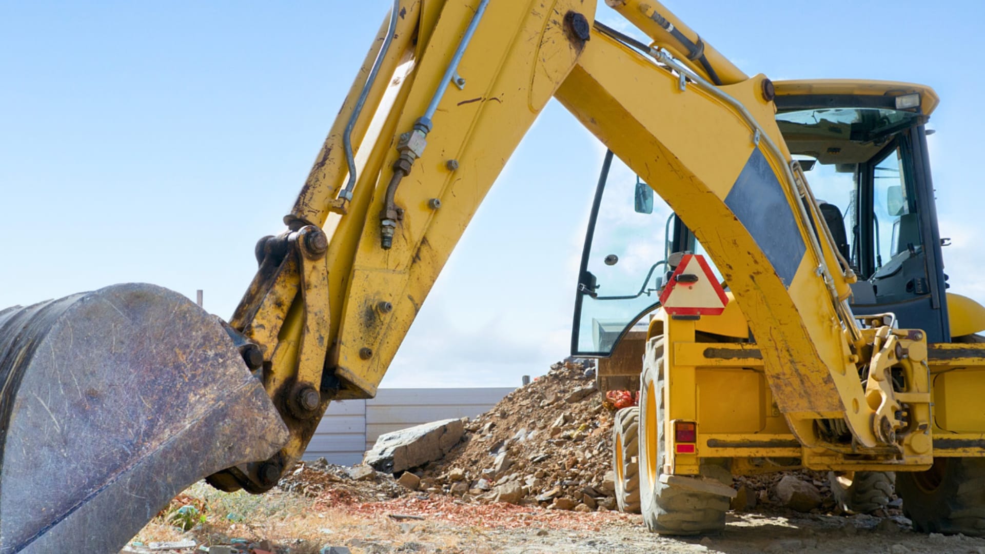 Transforming Heavy Machinery Control with Peplink